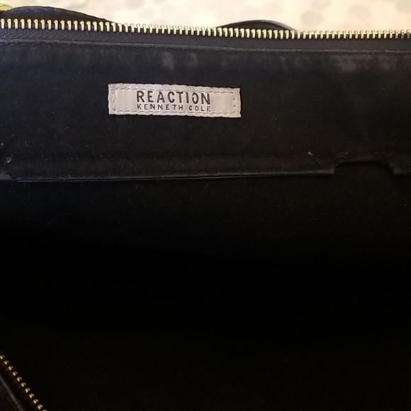 Kenneth Cole Reaction | Bags | Kenneth Cole Reaction Black Leather Bag ...
